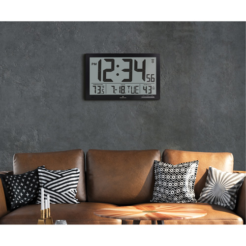 Marathon CL030062-BK-00-NA Slim Jumbo Self-Setting Wall Clock, Digital ...