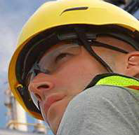 Selecting The Proper Head Protection | TENAQUIP